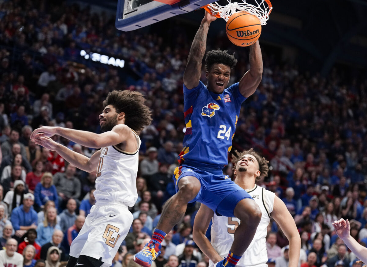 Photo Gallery: Jayhawks hold it together to beat Buffaloes, 71-59 - KU ...